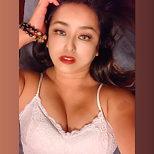 EnjoIt 2Pcs 12mm Hand Carved Mantra Stone Feng Shui Elastic Bracelet Pi Xiu Bracelet Wealth Bracelet for Mens Womens C2239