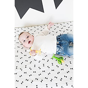 Nuby Soothing Corn Teether, Green, Green