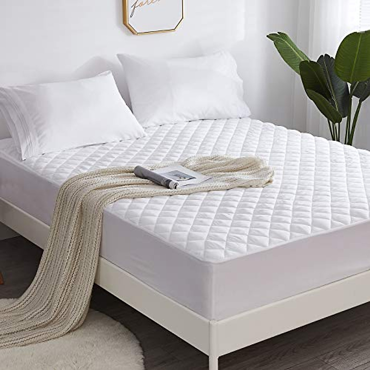 Wamsound 100% Waterproof Twin Size Mattress Pad,Quilted Fitted Mattress Cover,Deep Pocket Hollow Microfiber Alternative Filling Super Soft and Breathable Cooling Mattress Topper Skin-Friendly,18“