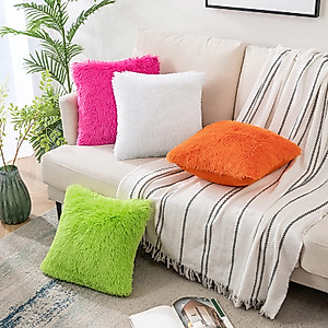 Woaboy Pack of 2 Luxury Faux Fur Throw Pillow Covers Decorative Soft Fluffy Plush Pillowcases Square Cushion Covers for Living Room Sofa Bedroom 20x20 Inch Green