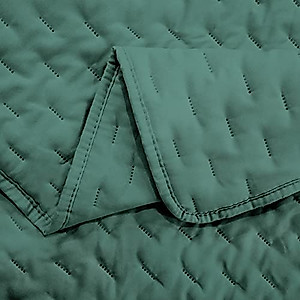 Mocaletto Luxury Twin Size Quilts, 2 Piece Green Quilt Set, Reversible Twin Quilt Bedding Set with Pillow Shams, Ultra Soft Lightweight Microfiber Bedspread, All Season Summer Twin Size Coverlet