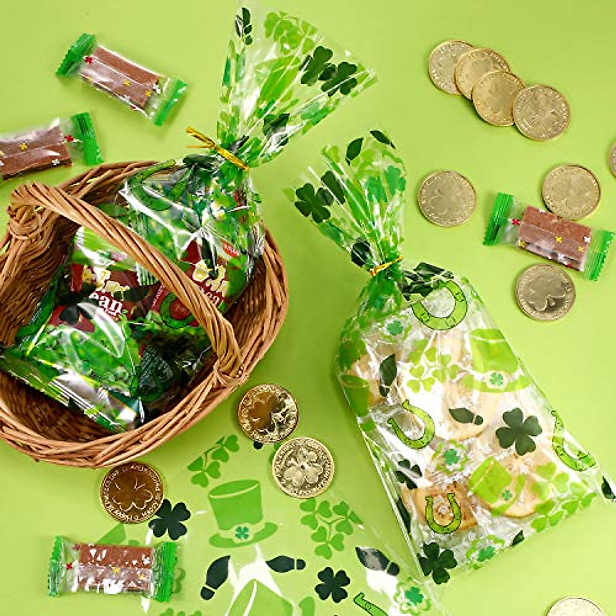 100 Pack St. Patrick Day Candy Cellophane Bag Lucky Shamrock Leprechaun Hat Treat Bag Leprechaun Footprint Lucky Cello Bag Shamrock Goody Bags Grab Bag(Style 4)