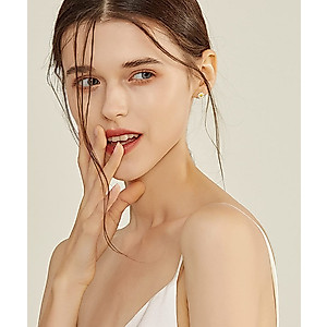 18G Cute Daisy Flower Cartilage Stud Earrings Sterling Silver for Women Girls Dainty Helix Tragus Earring Labret Studs Barbell Screw Back Ear Piercing Jewelry Gifts Hypoallergenic BFF