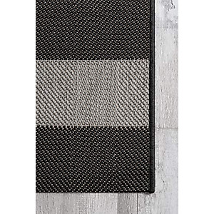 nuLOOM Haylie Chevron Striped Indoor/Outdoor Area Rug, 8' Square, Black