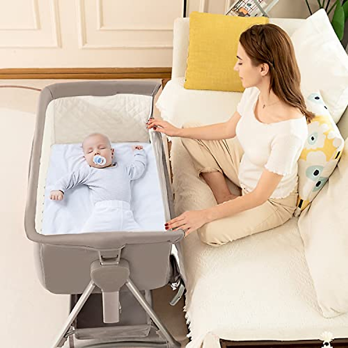 SteAnny Baby Beside Sleeper Rocking Cribs Luxury Newborn Sleeping Bassinet Portable Travel Infant Bed for 0-6M Cradle (Khaki)