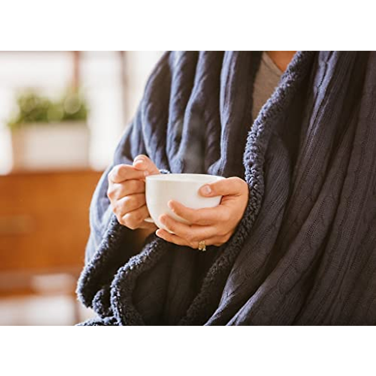 Chanasya Navy Blue Soft Cable Knit Throw Blanket - Fluffy Sherpa Plush Thick Warm Lightweight Cozy Modern Dark Blue Knitted Blankets - for Sofa Couch Living Room and Bed Room (50x65 Inches) - Blue