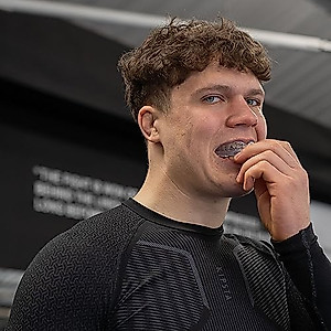 SAFEJAWZ Mouthguard Slim Fit, Adults and Junior Mouth Guard with Case for Boxing, Basketball, Lacrosse, Football, MMA, Martial Arts, Hockey and All Contact Sports (Transparent, Adult)