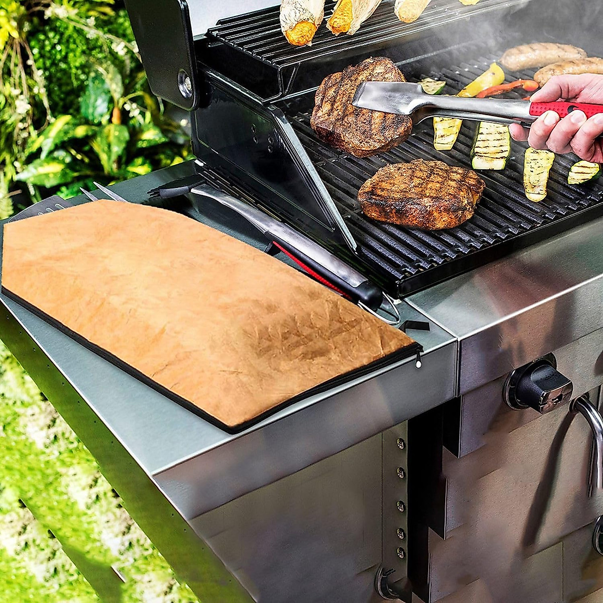 BBQ Blanket, BBQ Blanket for Resting Meat, Reusable Meat Insulated Resting Bag with Zipper for Outdoor BBQ, Smokers and Grilling Ensures The Meat is Tender and Juicy, Brown