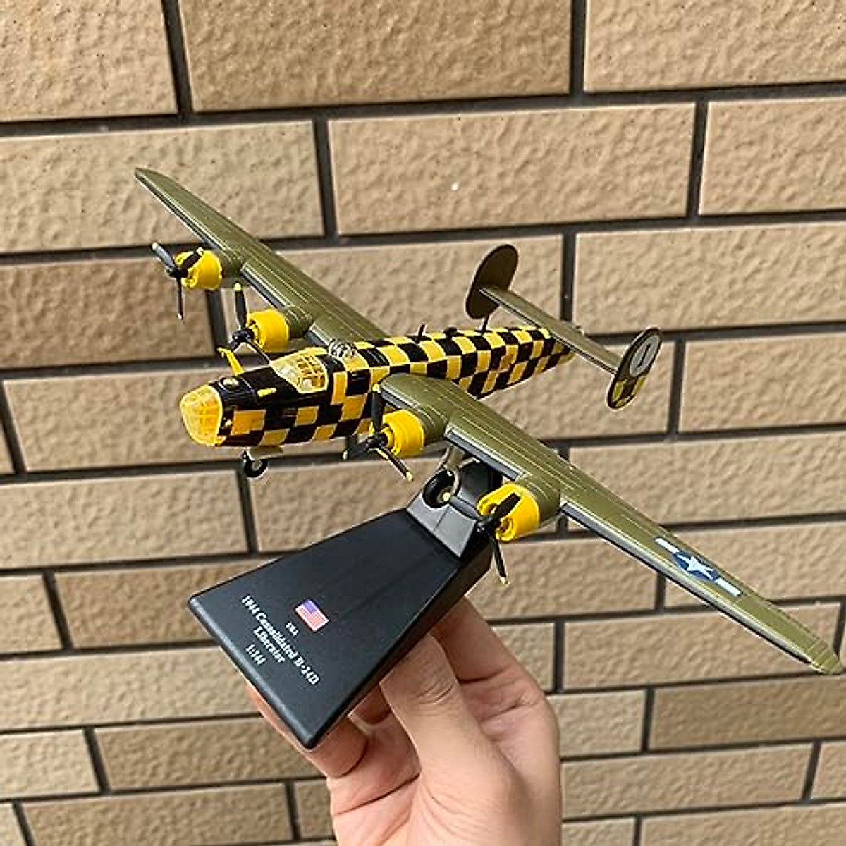 1/144 Scale USA WWII B-24D Liberator Bomber Aircraft Model Alloy Model Diecast Plane Model for Collection