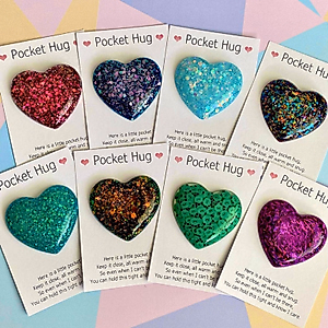 Pocket Hug Heart 2022 New Mini Cute Pocket Hug Decoration Special Encourage Birthday Wedding Party Valentines Gift Decoration, One Size
