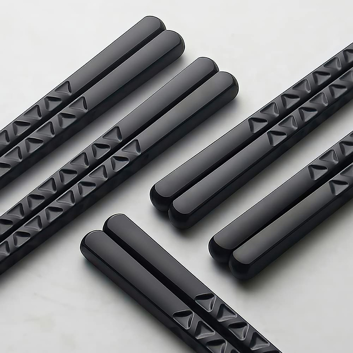 Chopsticks, YFWOOD 5 Pairs Fiberglass Chopsticks - Reusable Japanese Chinese Chopsticks Dishwasher Safe, Non-Slip,9.6 Inch- Black