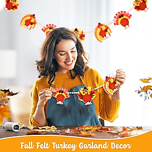 Capoda Thanksgiving Decorations Felt Turkey Banner Garland with Wood Beads Thanksgiving Party Hanging Decorations for Fireplace Mantle Wall Fall Harvest Friendsgiving Party Supplies, 3.9 Ft