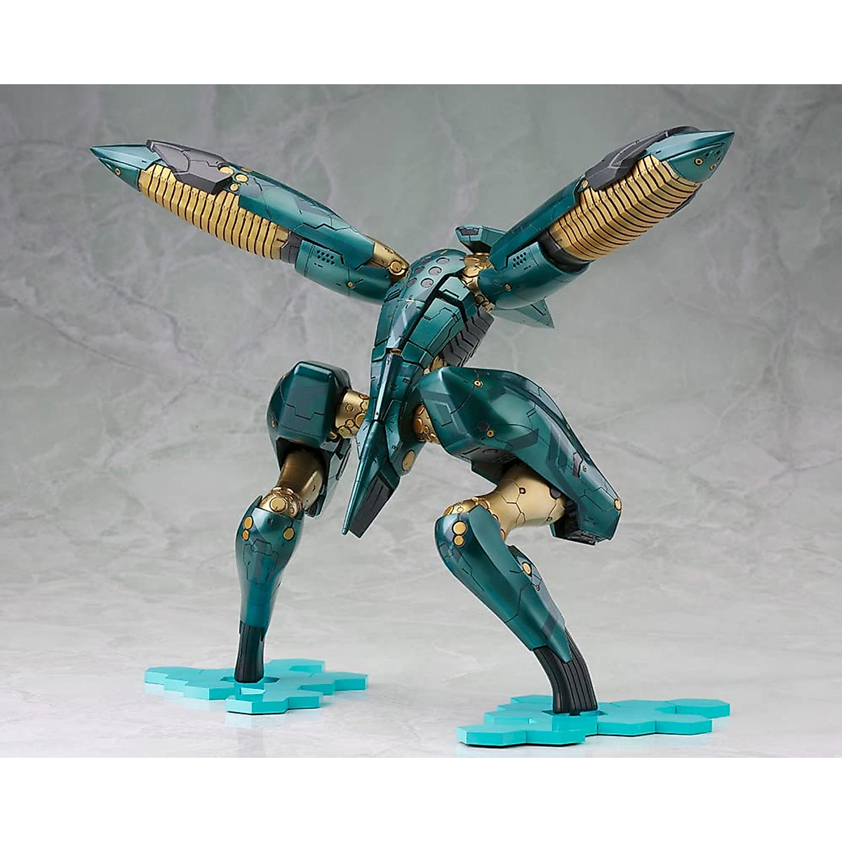 Kotobukiya Metal Gear Solid 4 Guns of The Patriot Metal Gear RAY 1/100 Scale Plastic Kit