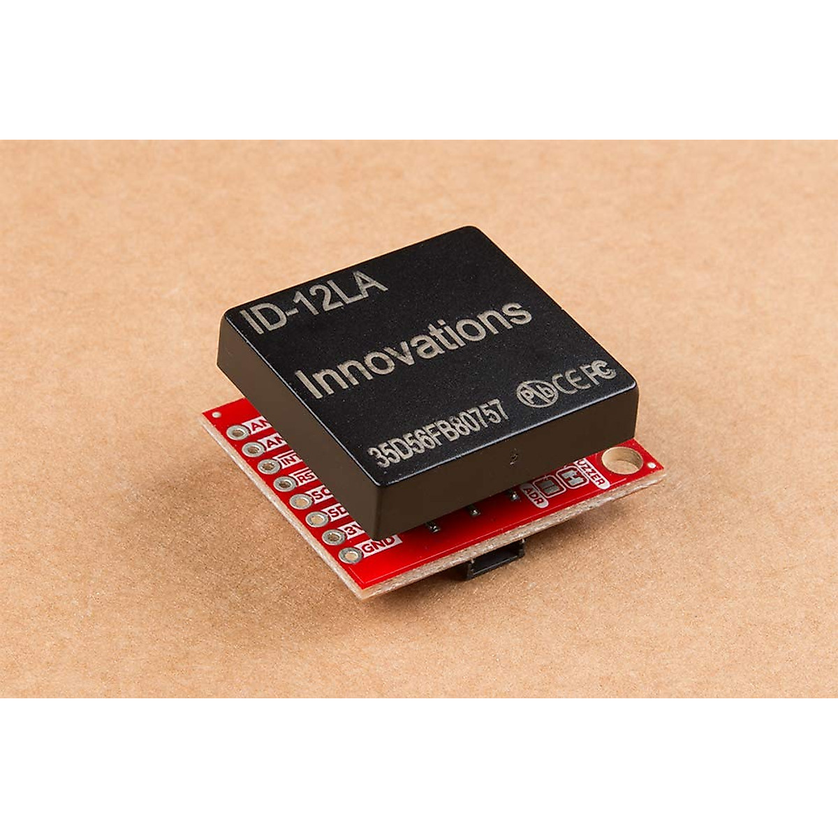 SparkFun RFID Qwiic Reader-Pairs with The ID-LA modules: ID-3LA, The ID-12LA, or The ID-20LA, and utilizes 125kHz RFID Chips Includes Read LED & Buzzer No Soldering Required