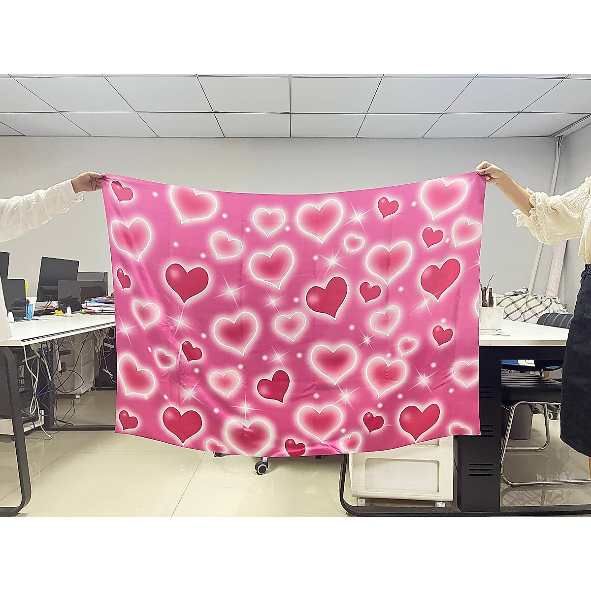 DYANG Early 2000s Pink Heart Backdrop Glitter Heart Romantic Valentine Day Party Photography Background Baby Shower Sweet 16 18th 21th 30th Female Birthday Banner Decor(7x5FT)