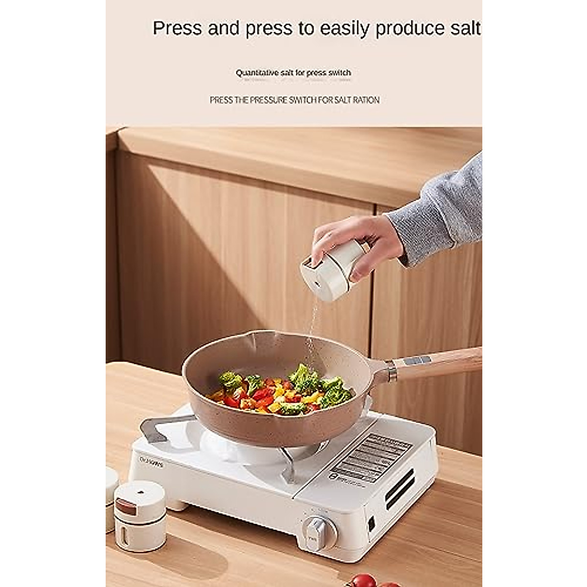 2023 new 6-piece magnetic suction spice box set combination of spice bottles wall-mounted household spice jar kitchen seasoning quantitative salt shaker