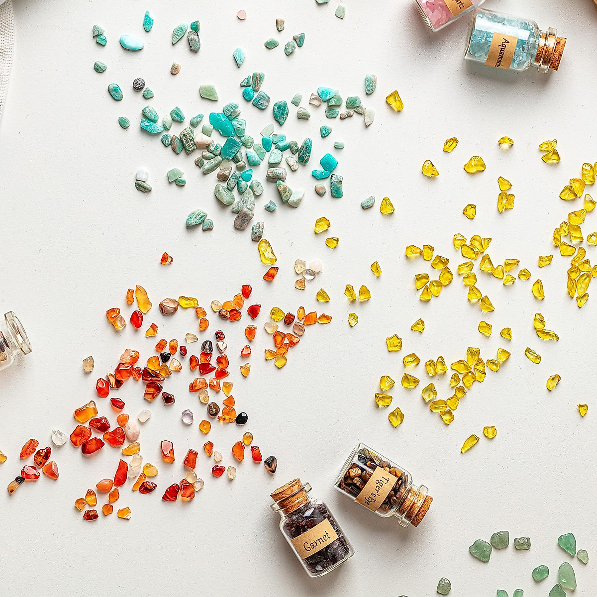 KHOCOEE 12 Different Gemstone Bottles Chip Crystals and Healing Stone, Chakra Healing Crystals Bottles, Wicca Gem Stones Set, Witchcraft Crystals