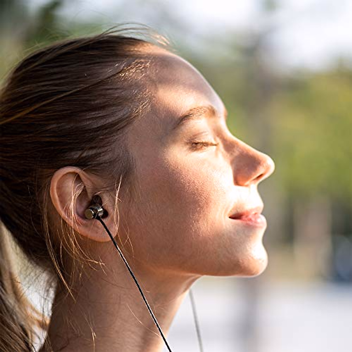 JKSWT-jukstg Earphones Noise Isolating in-Ear Headphones with Pure Sound and Powerful Bass with High Sensitivity Microphone and Volume Control