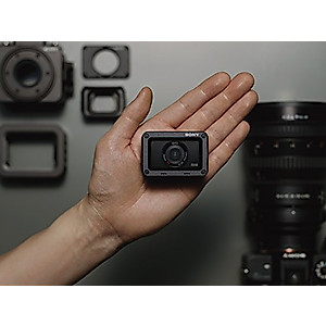 Sony 1.0-type Sensor Ultra-Compact Camera with Waterproof and Shockproof Design (DSCRX0)