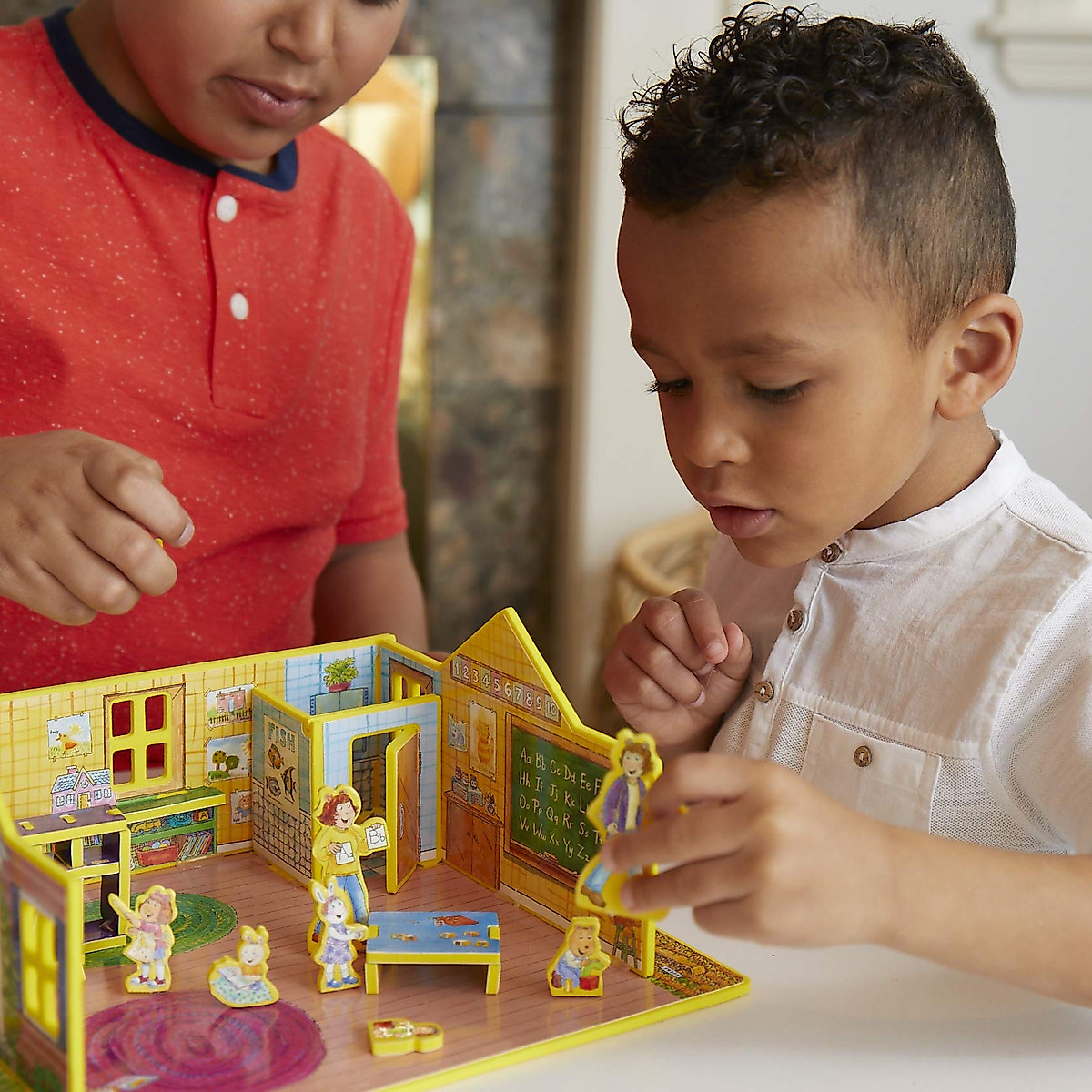 STORYTIME TOYS D.W.'s First Day of Preschool 3D Puzzle - Book and Toy Set - 3 in 1 - Book, Build, and Play