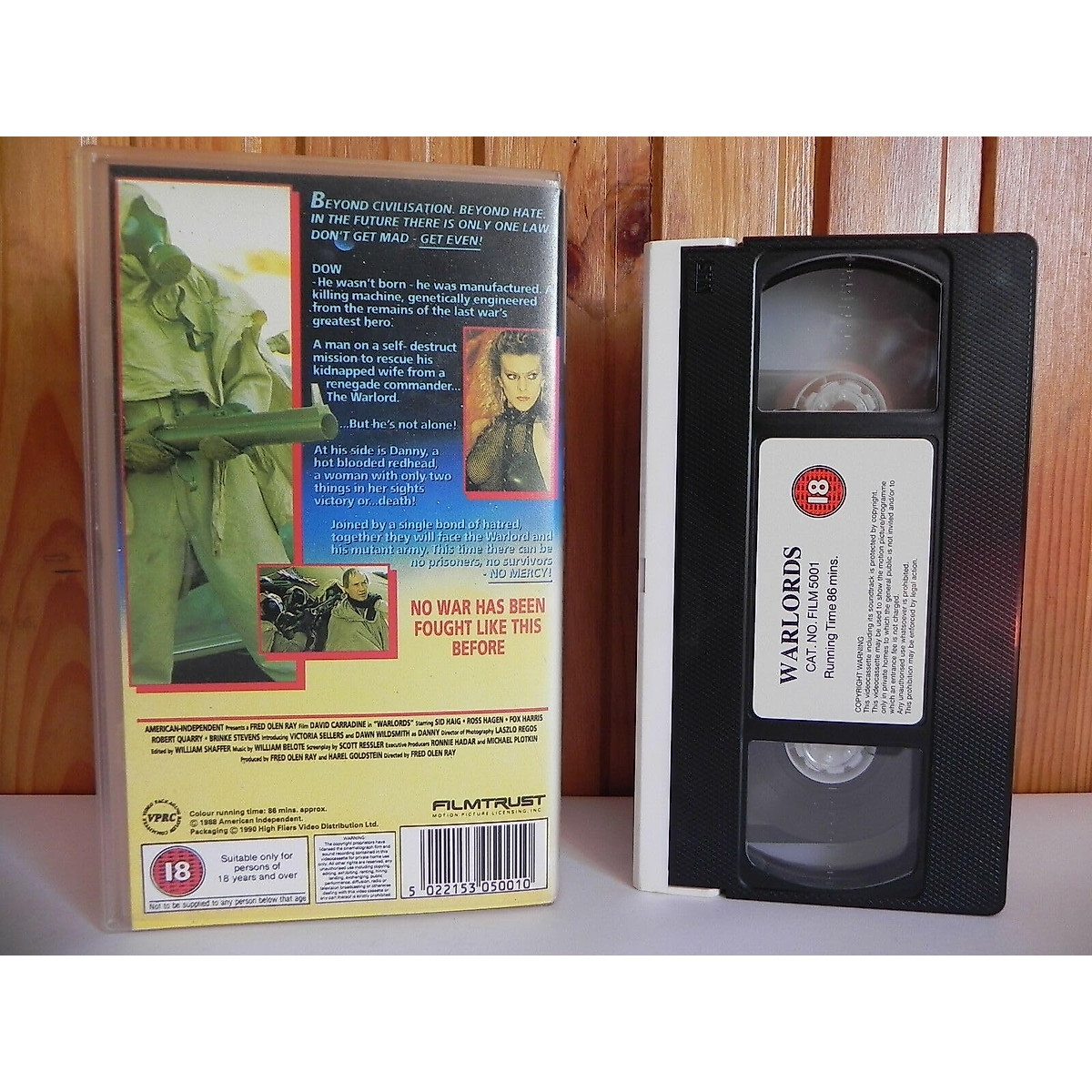 Warlords - Filmtrust - Sci-Fi - David Carradine - Sid Haig - Ross Hagen - VHS