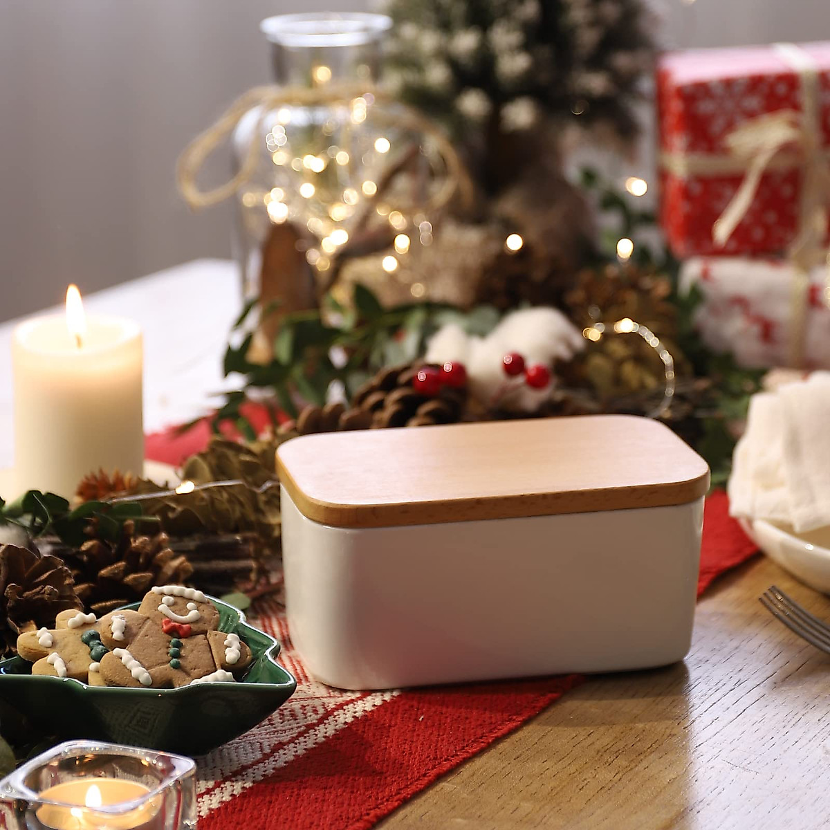 Sweese 303.101 Large Butter Dish - Airtight Butter Keeper Holds Up to 2 Sticks of Butter - Porcelain Container with Beech Wooden Lid, White