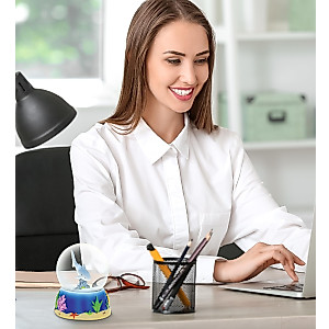 Puzzled Great White Shark Snow Globe - Elegant Sparkly Water Globe with Sparkling Glitter Inside The Animal Snow Globe Figure, Collectible Shark Decor Snow Globe Figurines for Birthdays, Christmas