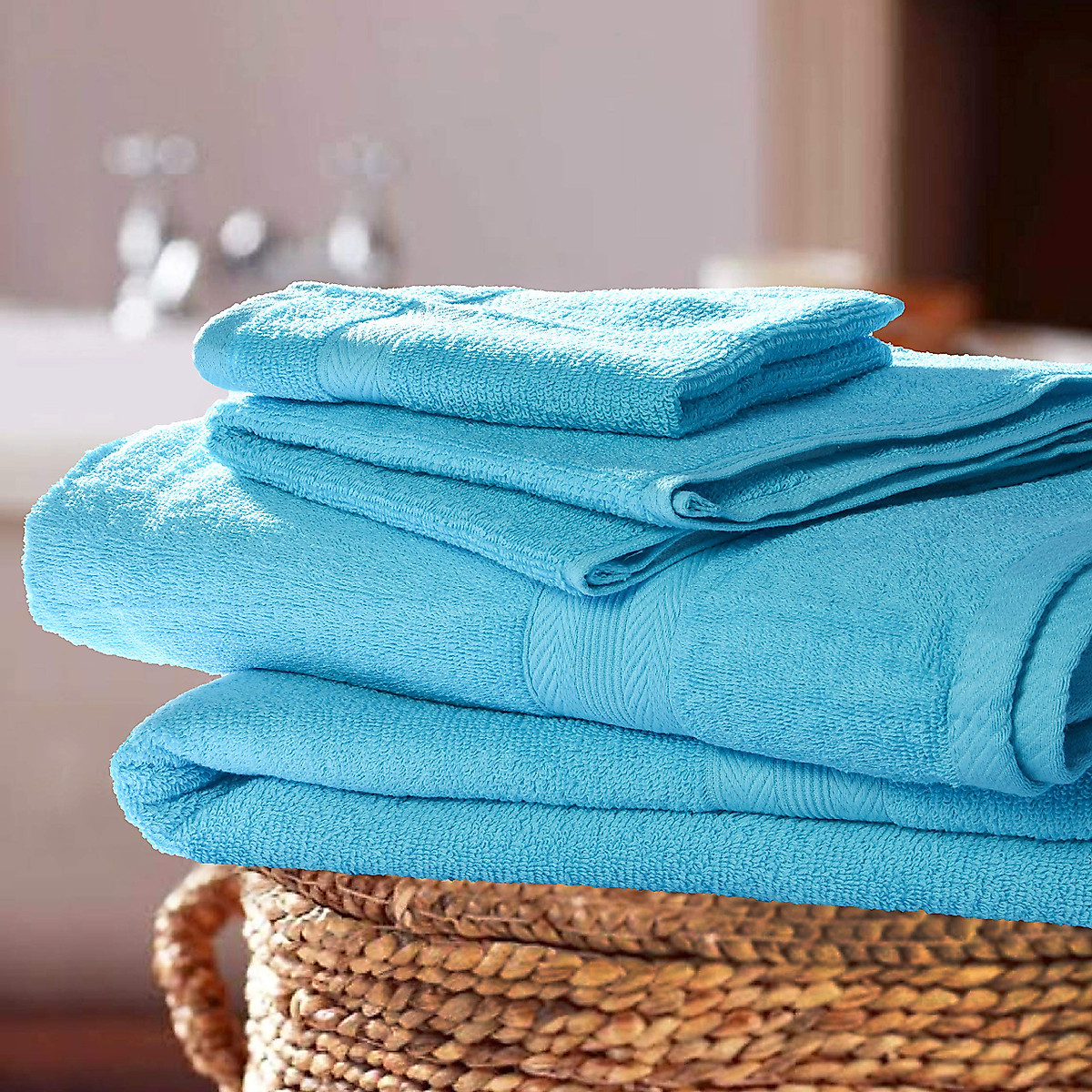 BOUTIQUO 8 Piece Towel Set 100% Ring Spun Cotton, 2 Bath Towels 27x54, 2 Hand Towels 16x28 and 4 Washcloths 13x13 - Ultra Soft Highly Absorbent Machine Washable Hotel Spa Quality - Turquoise Blue