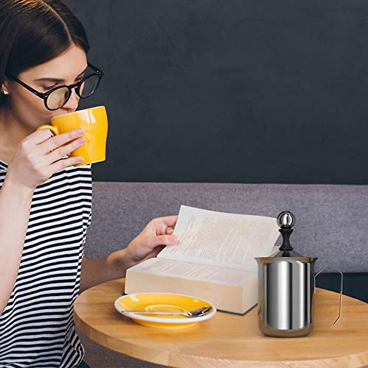 Manual Milk Creamer Hand Pump Frother Cappuccino Latte Coffee Foam Pitcher with Handle, Lid, Double Layer Filter Screen, Stainless Steel, 17-Ounce Capacity (500ml)