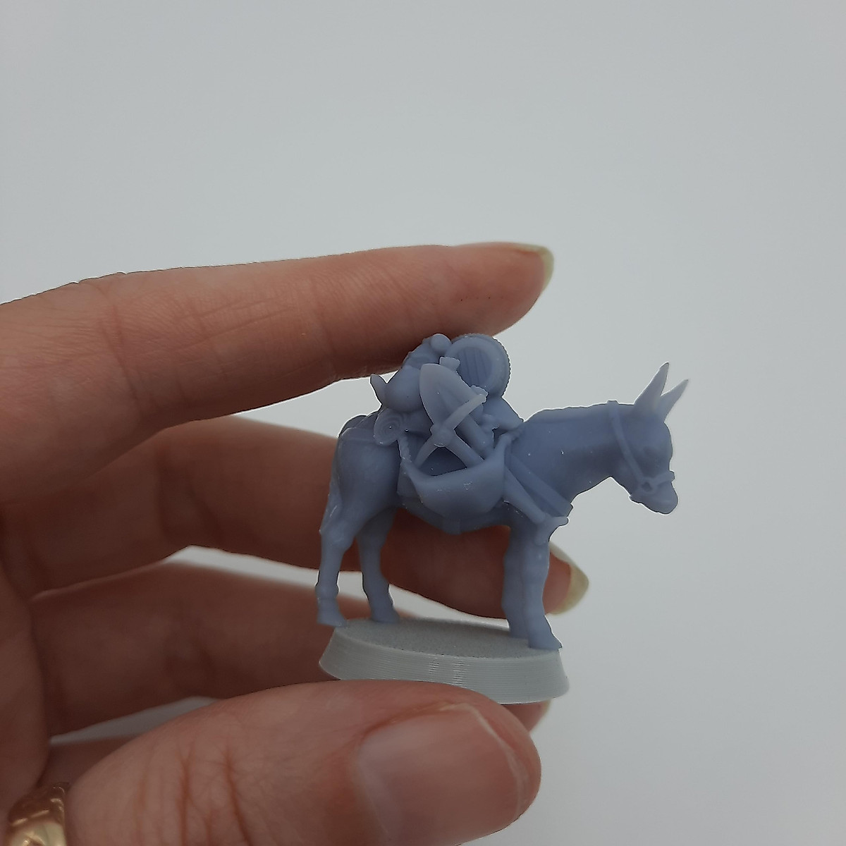 HERO Creations - 4 Mules - RPG - Dungeons and Dragons - DND - Pathfinder - Lord of The Ring - Figurine Miniature (Gray/Unpainted)