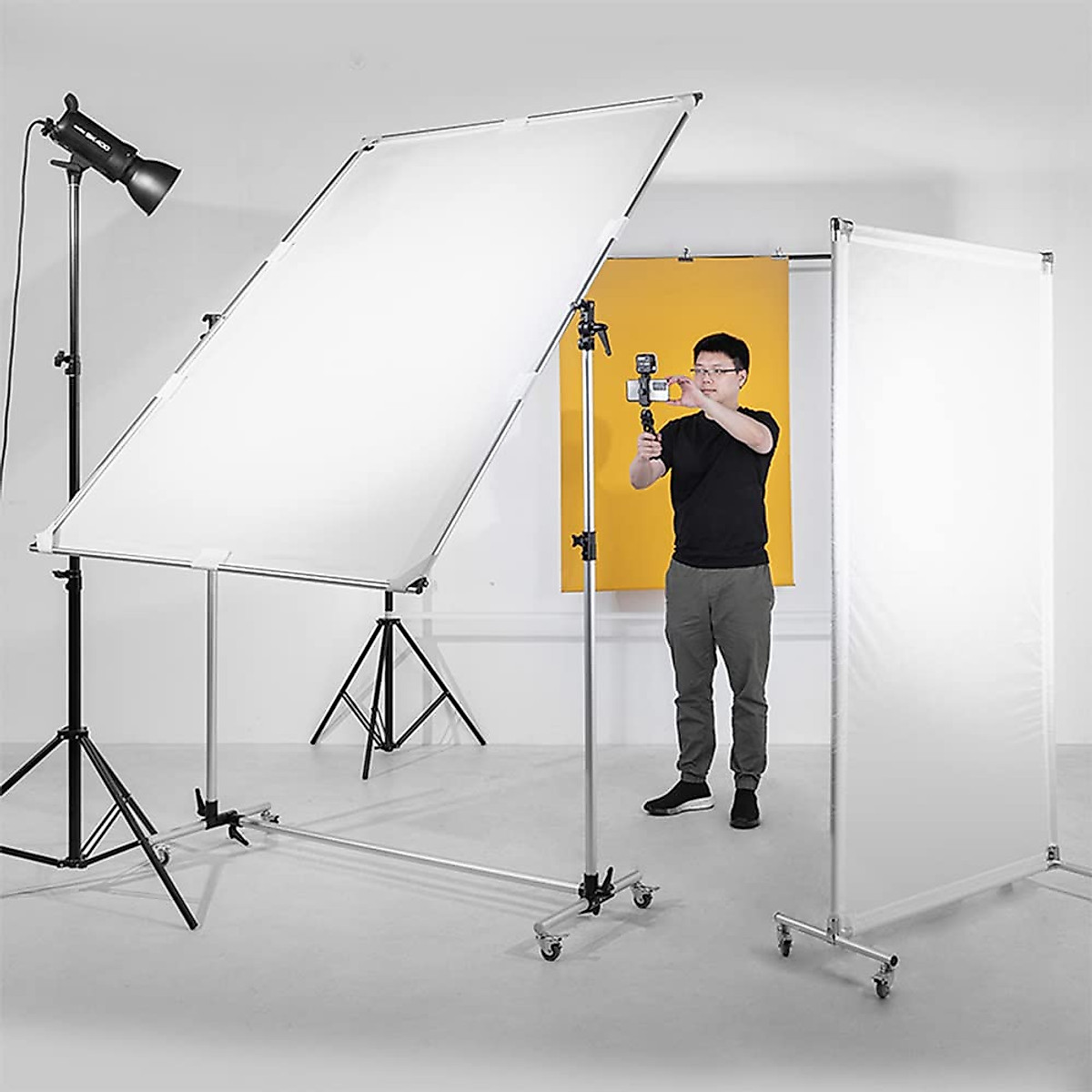 AMBITFUL Scrim Photography Studio Solutions Diffusion 145cm x 200cm / 57in x 78.7in Sun Scrim - Collapsible Frame Diffusion Reflector Kit (1PCS) (Translucent/White)