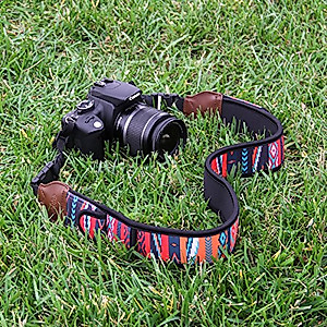 USA Gear TrueSHOT Neck Strap Neoprene Camera Straps - Padded Camera Strap, Pockets, and Quick Release Buckles - Compatible with Canon, Nikon, Sony and More DSLR and Mirrorless Cameras (Southwest)