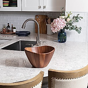 Lipper International Acacia Wave Bowl Set with Servers, 162.31 fluid ounces