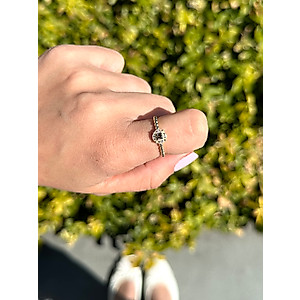 LE VIAN 1/6 Carat White and Chocolate Diamond Beaded Milgrain Band Ring for Women in 14k Yellow Gold (Fancy Brown / I1-I2, cttw) Anniversary Promise Wedding Band Ring Size 6