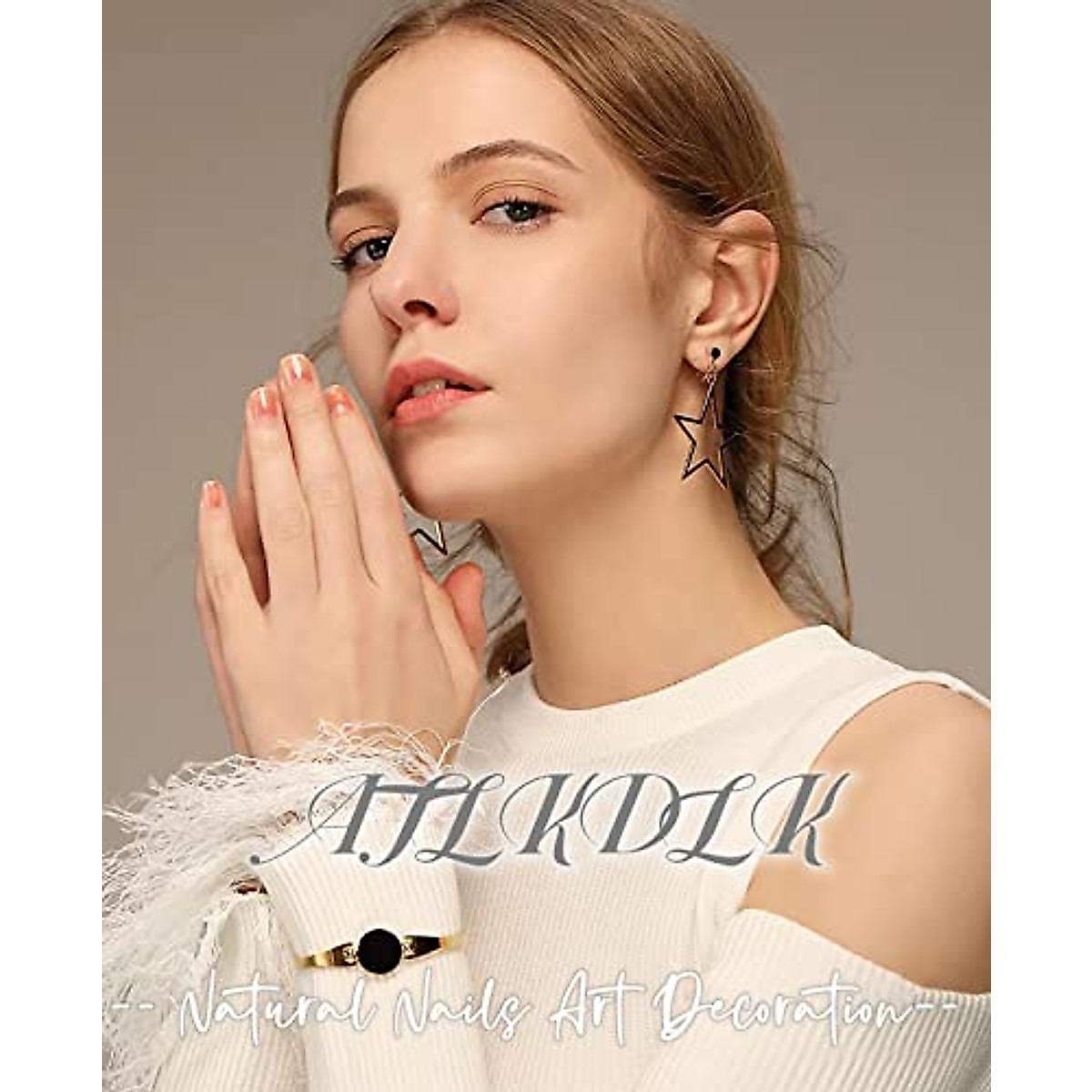 24Pcs Press on Nails Short French Fake Nails Acrylic Square Nude Pink False Nails with Flower Designs Full Cover Stick on Nails Glue on Nails for Women and Girls