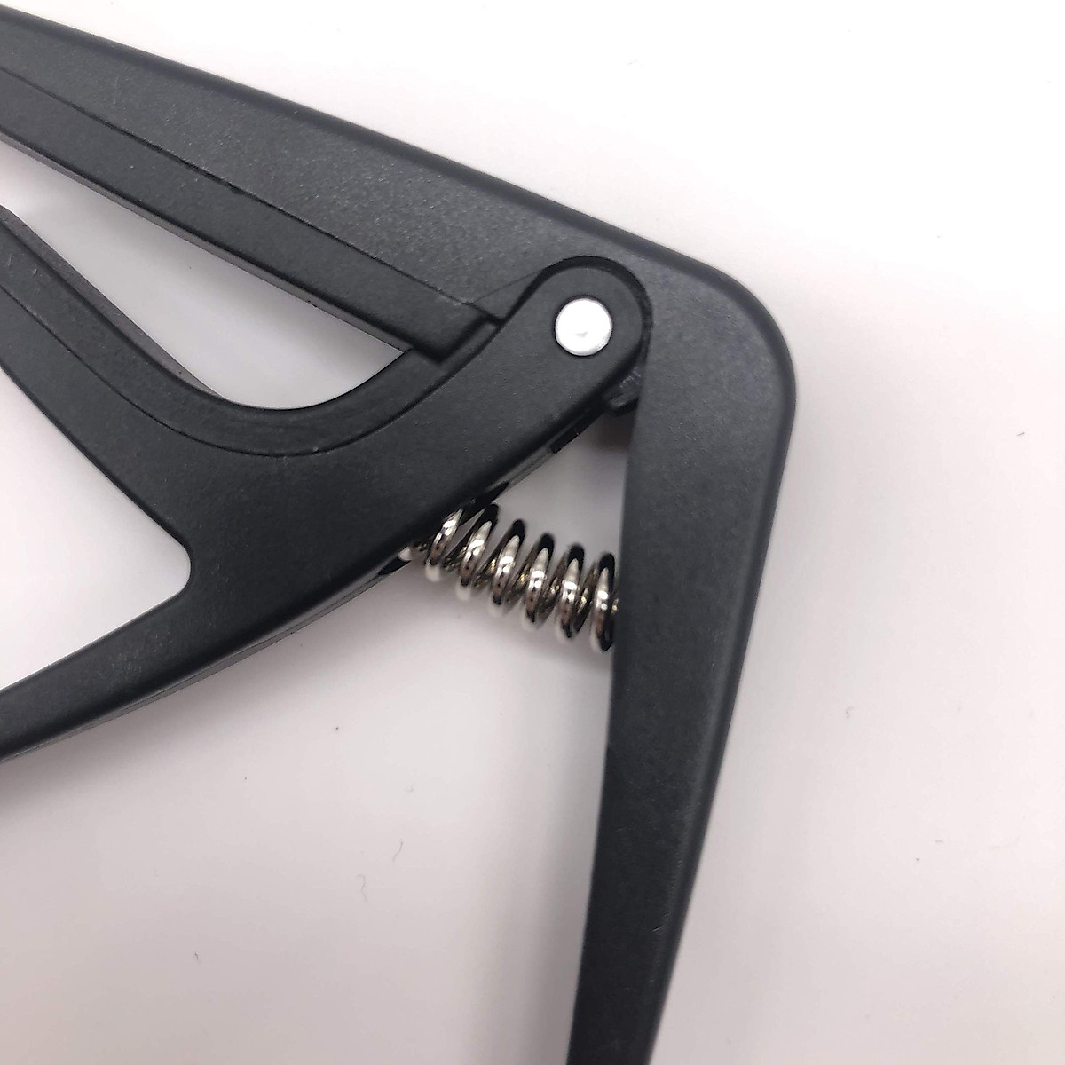 Ukulele Capo, Trigger Capo Lightweight Single-handed Use With 6 Ukelele Picks (1 Felt & 2 Plastic & 2 Celluloid & 1 Glowing Pick)