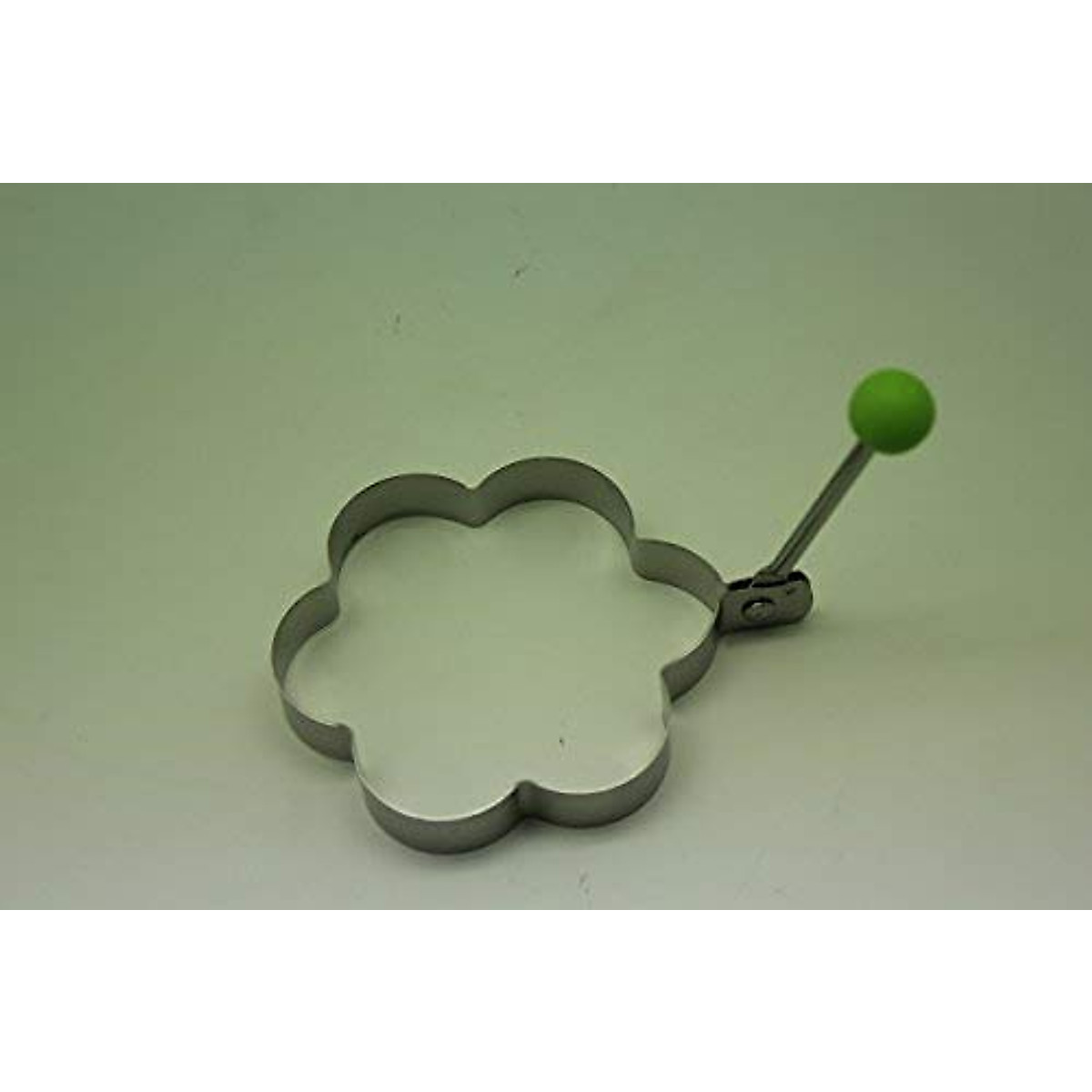 Sailing Thicken Stainless Steel Fried Egg Ring Mold/Pancake Ring Mold with Egg Strainer & Oil Brush - Set of 5