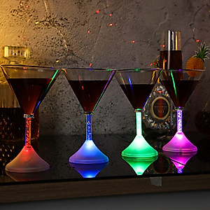 Honeydak 4 Pcs Light up Plastic Martini Cocktail Glasses LED Flashing Martini Drinking Margarita Wine Glasses Acrylic Glow in The Dark Cups for Wedding Birthday Party Favors