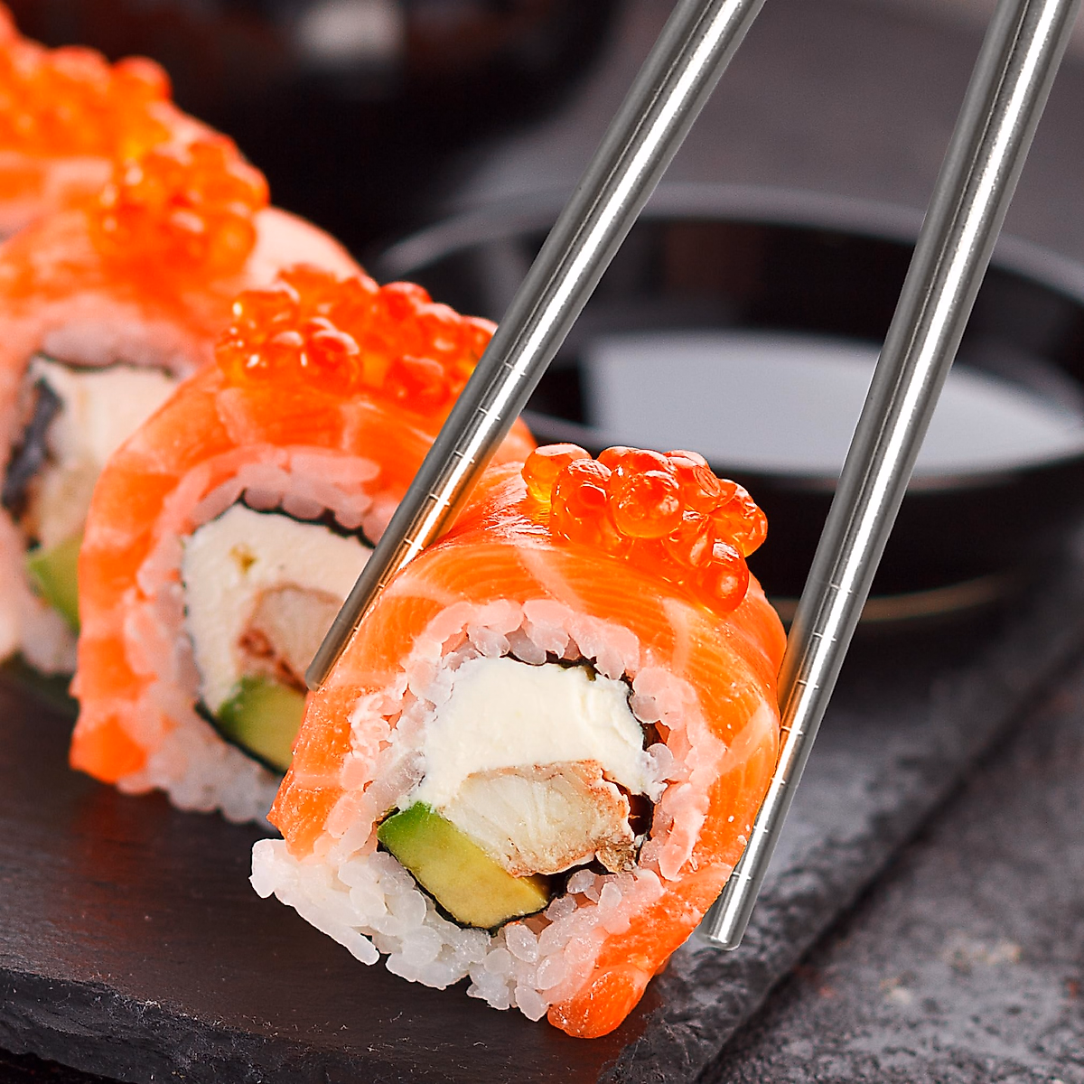 D'Eco Reusable Metal Chopsticks (4 Pairs) - Includes 4 Sets of Stainless Steel Twist Apart Silver Chopsticks & Travel Pouch - Lightweight, Durable, Dishwasher Safe - Great for Chinese Japanese Cuisine