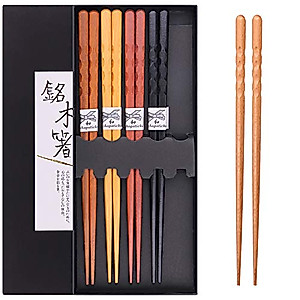 GLAMFIELDS Reusable Chopsticks Japanese Natural Wooden 5 Pairs Classic Style Lightweight Hand-Carved Safe Chop Sticks 8.8 Inch/22.5cm Gift Set
