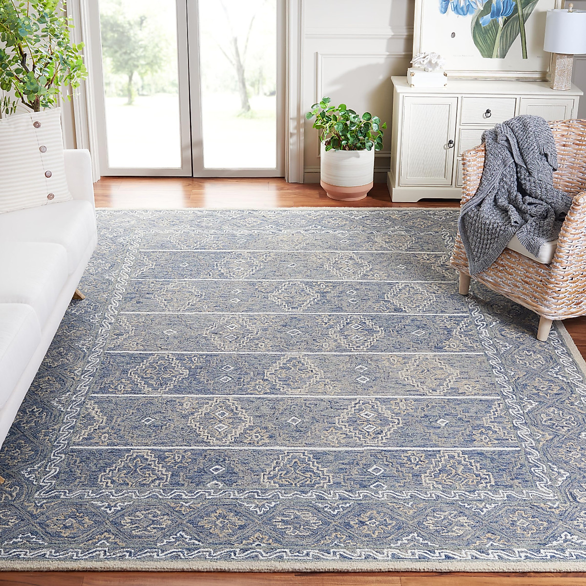 SAFAVIEH Aspen Collection Area Rug - 9' x 12', Blue & Beige, Handmade Boho Wool, Ideal for High Traffic Areas in Living Room, Bedroom (APN275M)