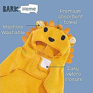 Barkbox - Premium Absorbent Hooded Dog Bathrobe Towel Bundle - Quick Drying Pet Towel for Bath & Beach Trips - Luxurious & Soft Bathrobe Towel for Dogs of All Breeds - Lion & Rhino - Small