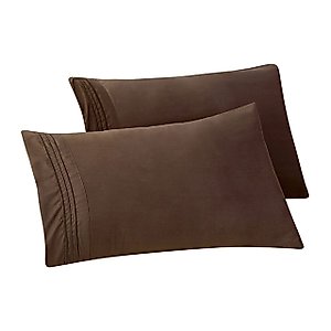 Elegant Comfort Solid Pillowcases 1500 Premium Hotel Quality Microfiber - Smooth Weave, Wrinkle and Stain Resistant, Easy Slip-On, 2-Piece Set, Standard/Queen Pillowcase, Brown