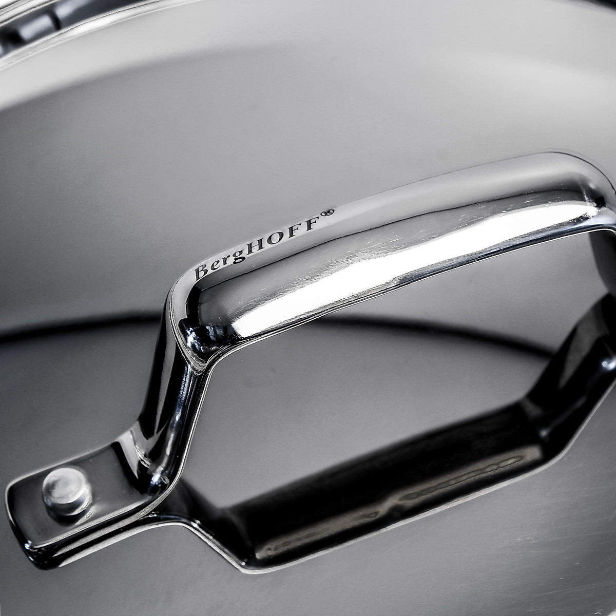 BergHOFF Professional Tri-ply 18/10 Stainless Steel Stockpot 9.5" 8 Qt. Safe Grip Handle Matching Lid Induction Cooktop Measurement Markings Inside Fast & Even Heat Oven Safe Dishwasher safe