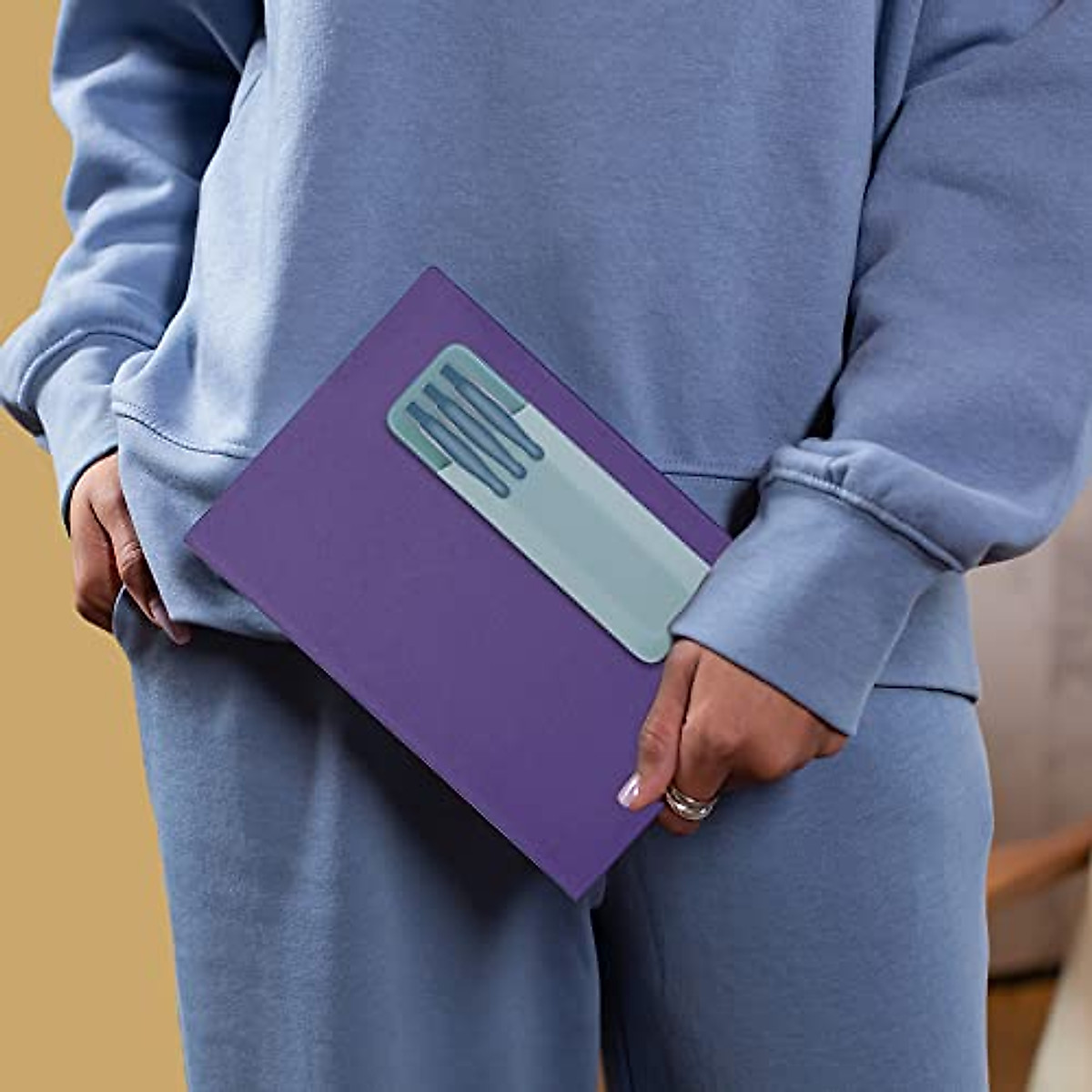 Epessa Stick-On Pen Holder for Notebook, Adhesive Pencil Sleeve Pouch for Hardcover Journals, Planners, Notebooks, Reusable Pen Pocket Organizer Easy to Remove (Green)