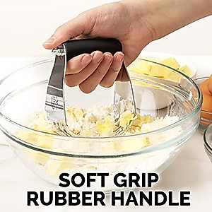 Zulay Kitchen Dough Blender - Stainless Steel Pastry Cutter, Heavy Duty Dough Cutter With Blades, Pastry Blender And Butter Cutter - Pastry Cutter For Baking (Black)