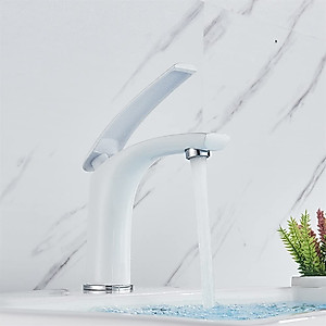 ItoNc Kitchen Sink Mixer Taps Bath Faucets, Brass Basin Faucet, Solid Cold and Hot Water Mixer Bathroom Faucet, Single Handle Water Sink Tap Compatible with Balcony Laundry,Kitchen faucets