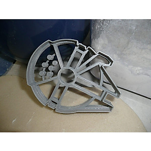 MILLENNIUM FALCON STARSHIP STAR WARS COOKIE CUTTER MADE IN USA PR2298