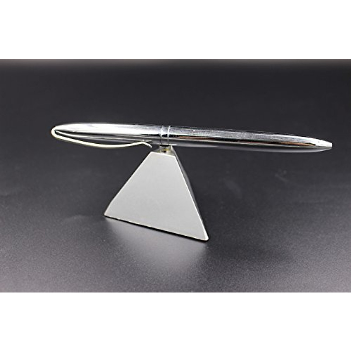 JASON YUEN Magnetic Floating Pen - Bright chrome ballpoint Pen with Magnetic Base - Writing Pen With Magnet Holder fit for Office Gift items (Triangle base)