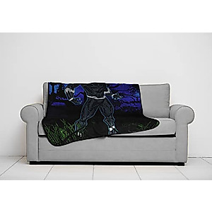 Marvel Black Panther Legend Throw Blanket - Measures 46 x 60 inches, Kids Bedding - Fade Resistant Super Soft Fleece (Official Product)